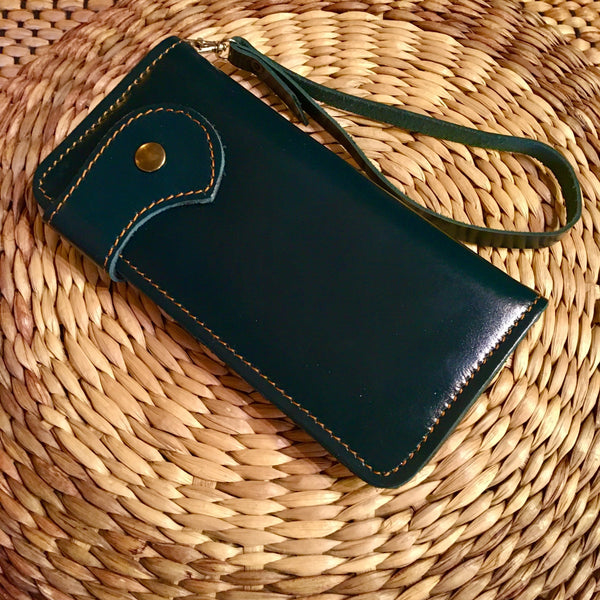 leather-long-wallet-wristlet-3_grande.jpg?v=1607472176